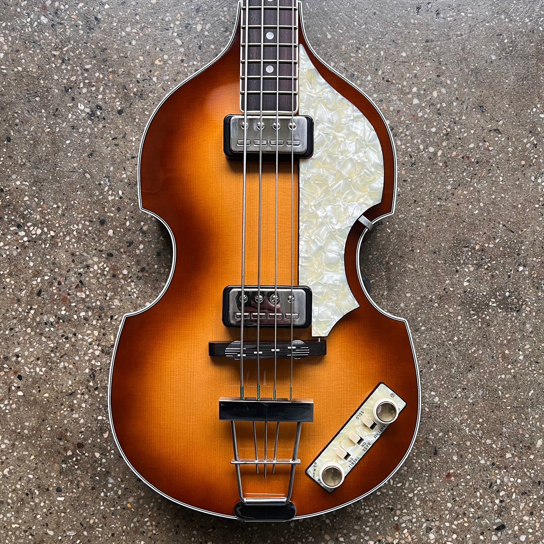 2011 Hofner 500/1 Vintage '64 Violin Bass Specs - Sunburst | Tone Wolf