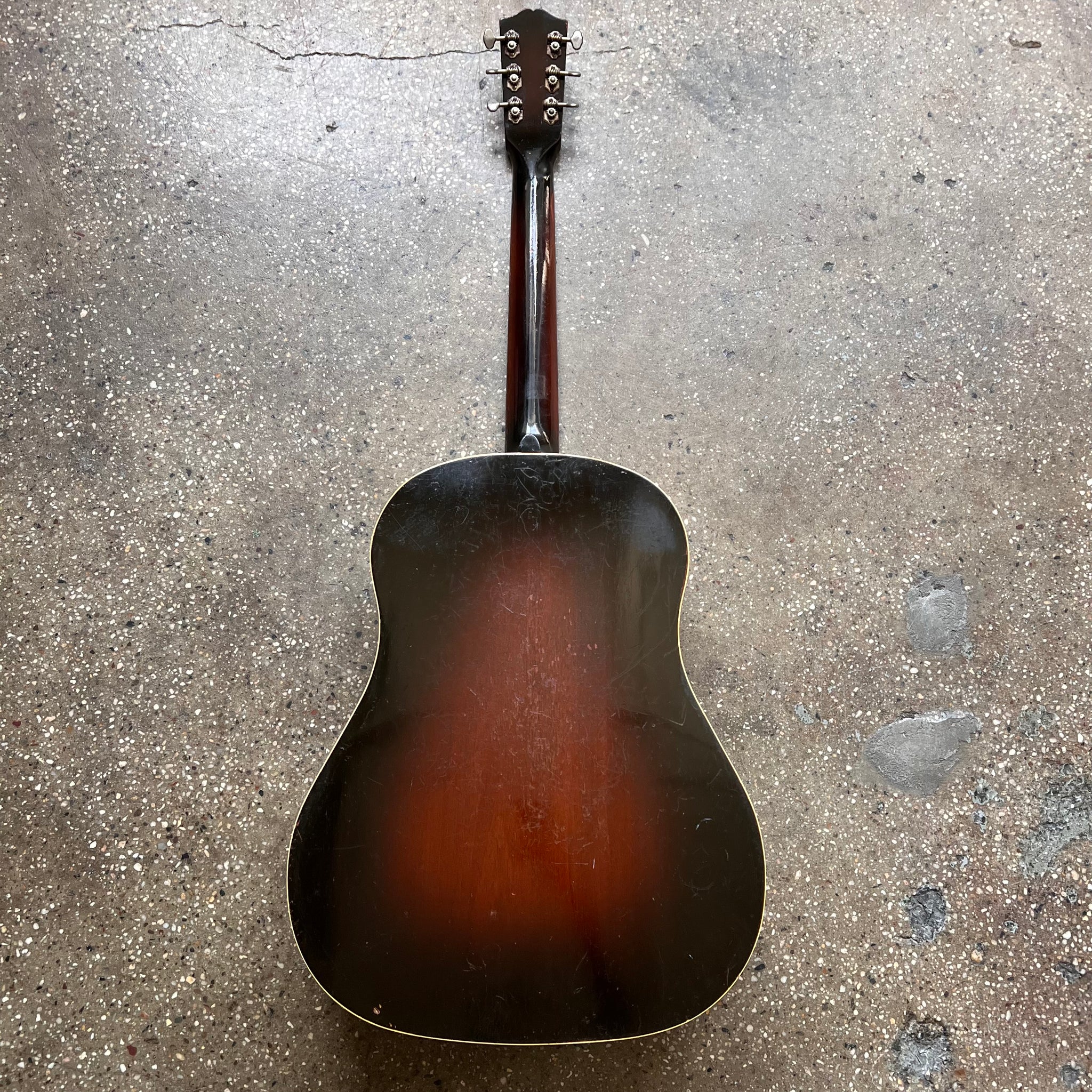 1934 Gibson Jumbo Vintage Acoustic Guitar - Sunburst | Tone Wolf