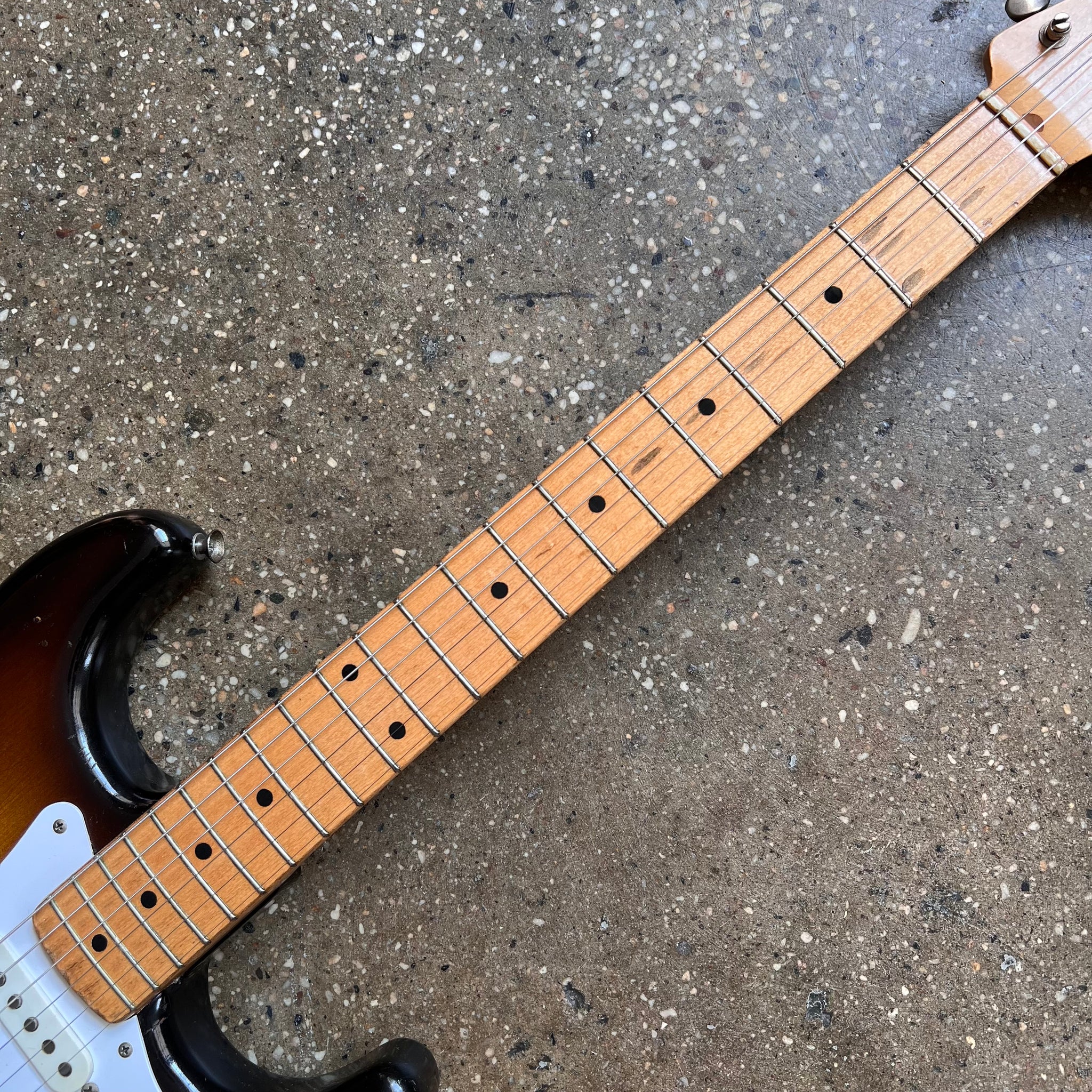 1957 Fender Stratocaster Hardtail - 2-Tone Sunburst | Tone Wolf