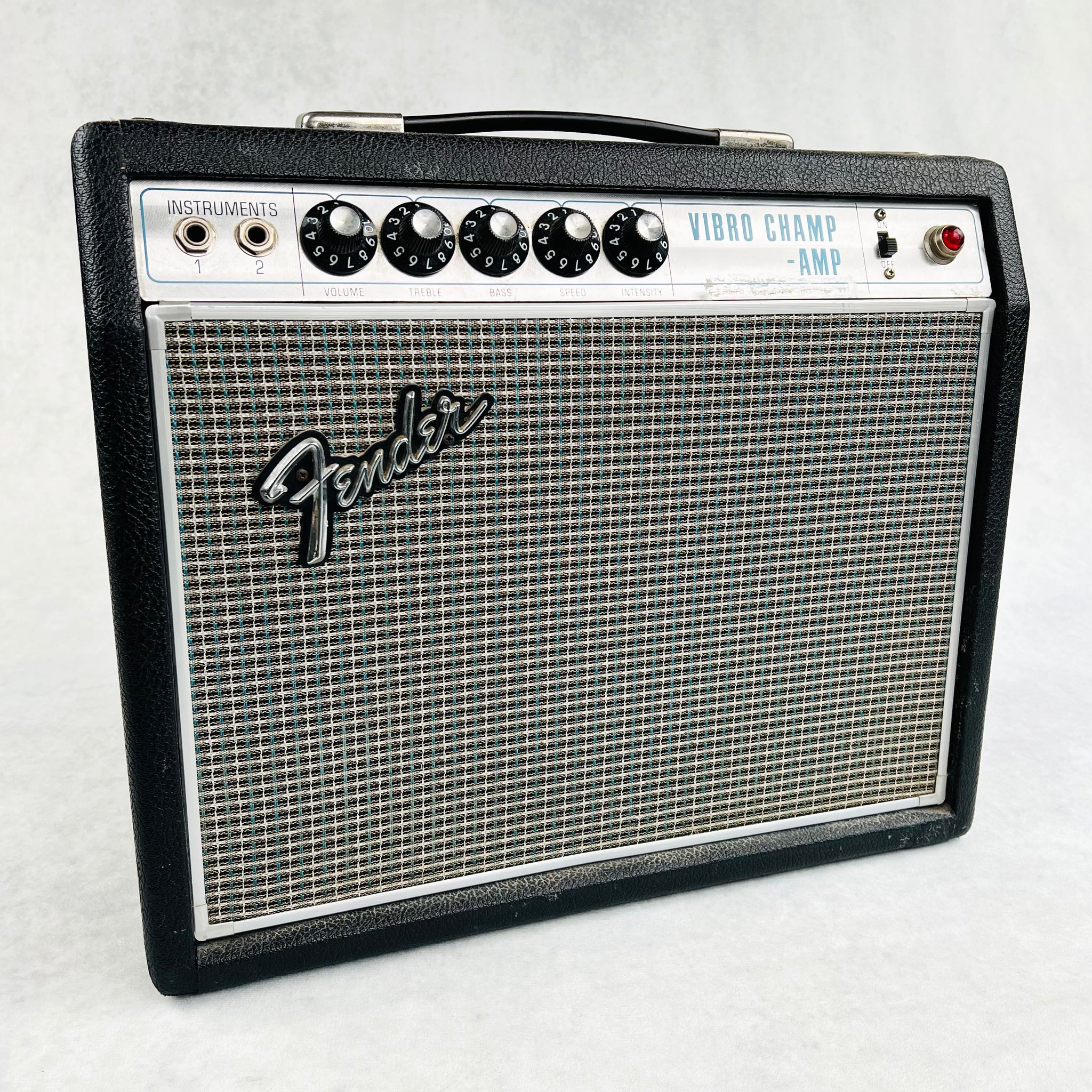 1968 Fender Vibro Champ Amplifier Drip Edge - Black | Tone Wolf