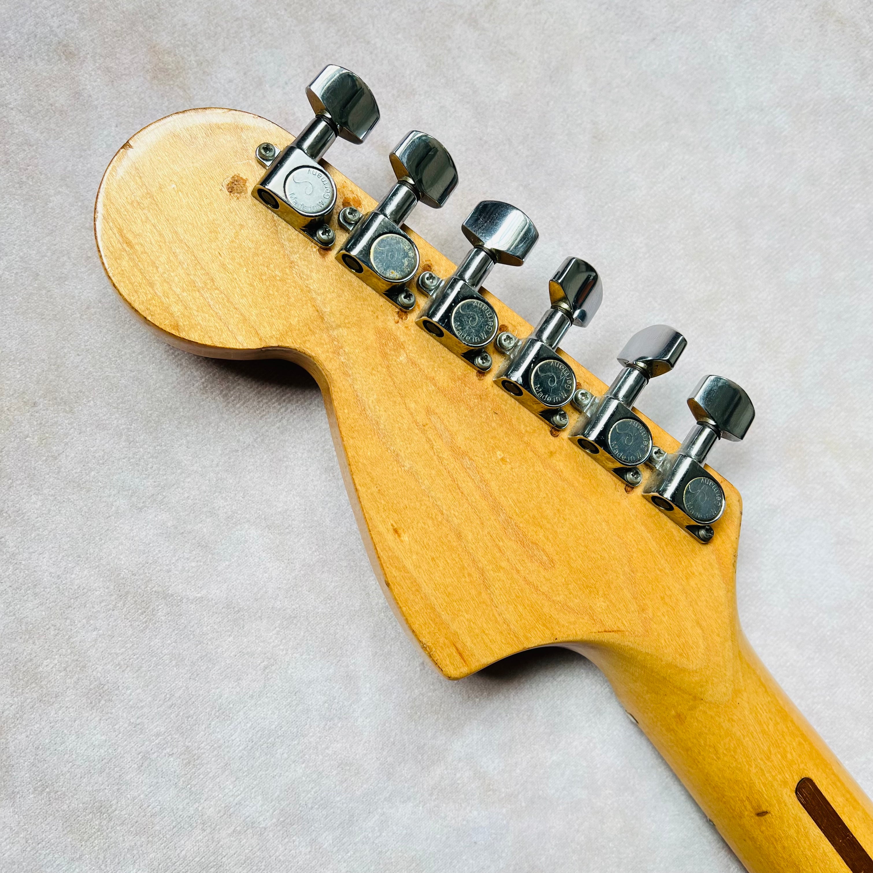 Fender Stratocaster HSS with Ron Ellis Pickups 1973 - Natural | Tone Wolf
