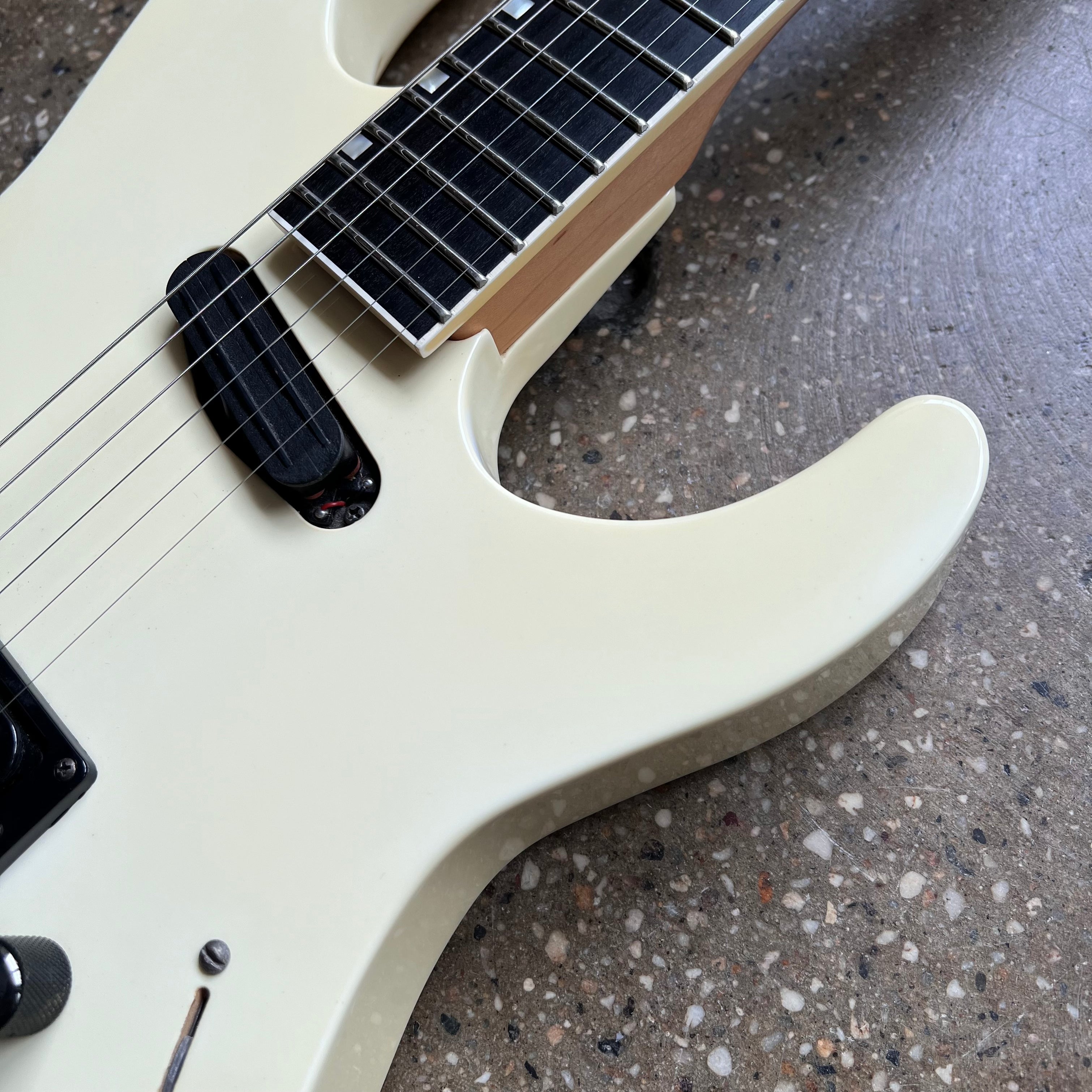 ESP The Mirage Deluxe 1980s - White | Tone Wolf
