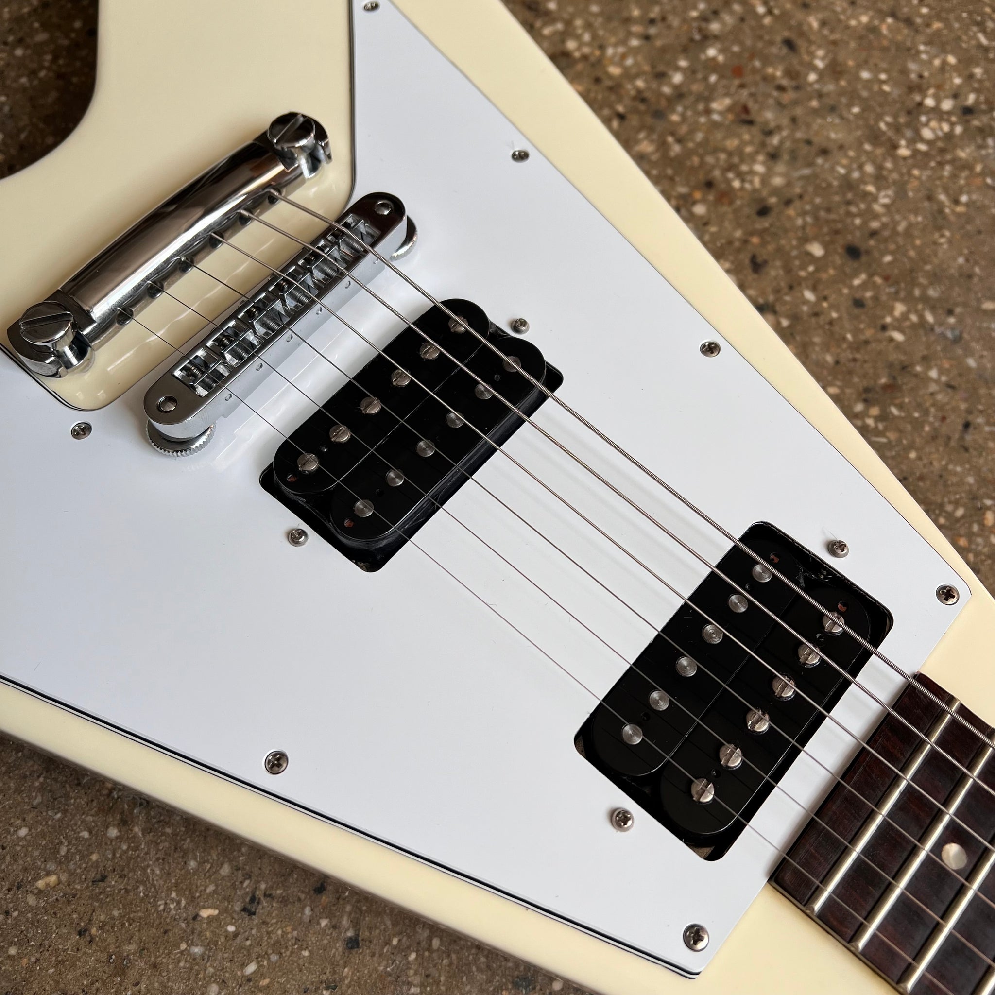 Gibson USA '67 Flying V 1991 - Classic White | Tone Wolf