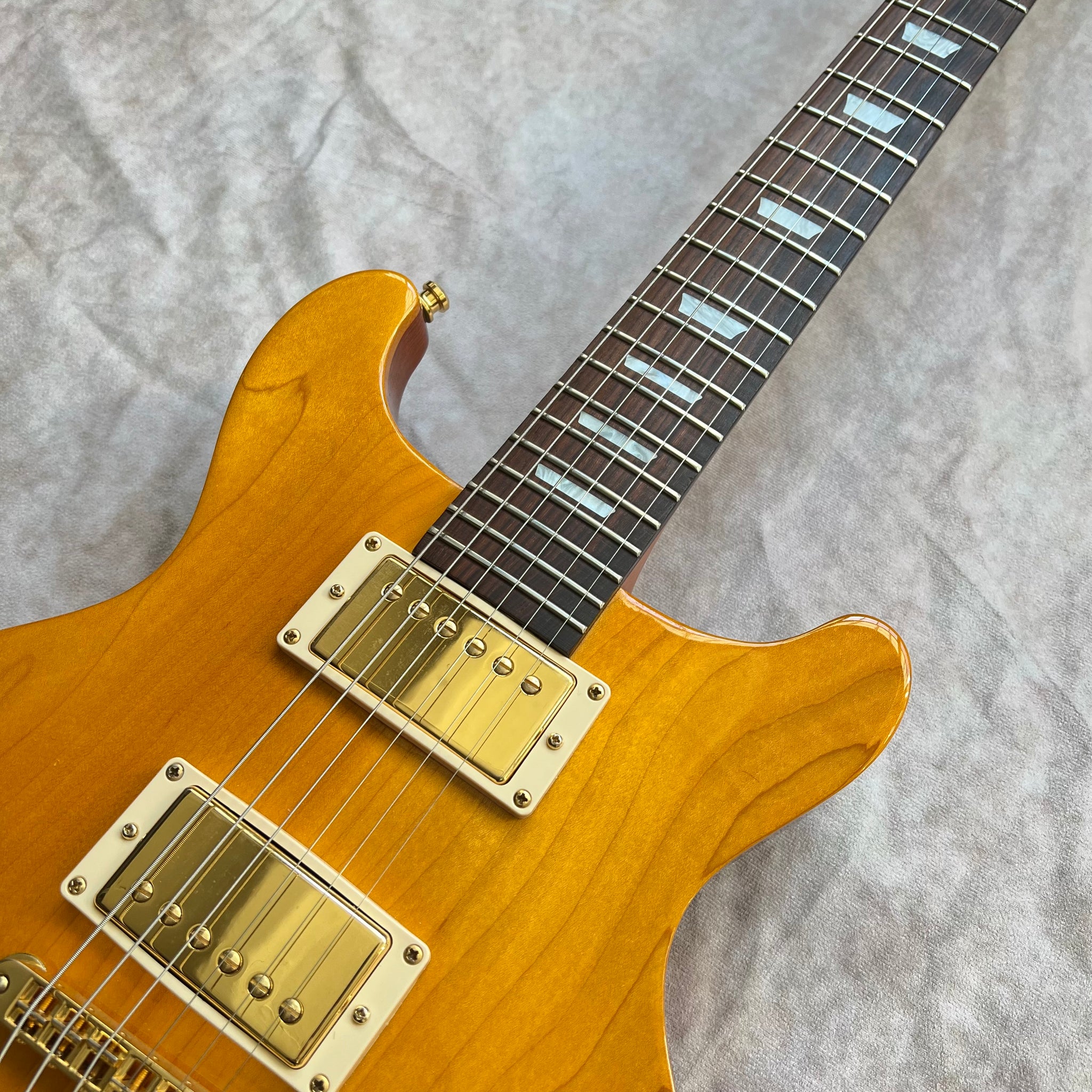 Gibson Les Paul Double Cutaway Lite 1999 - Trans Amber | Tone Wolf