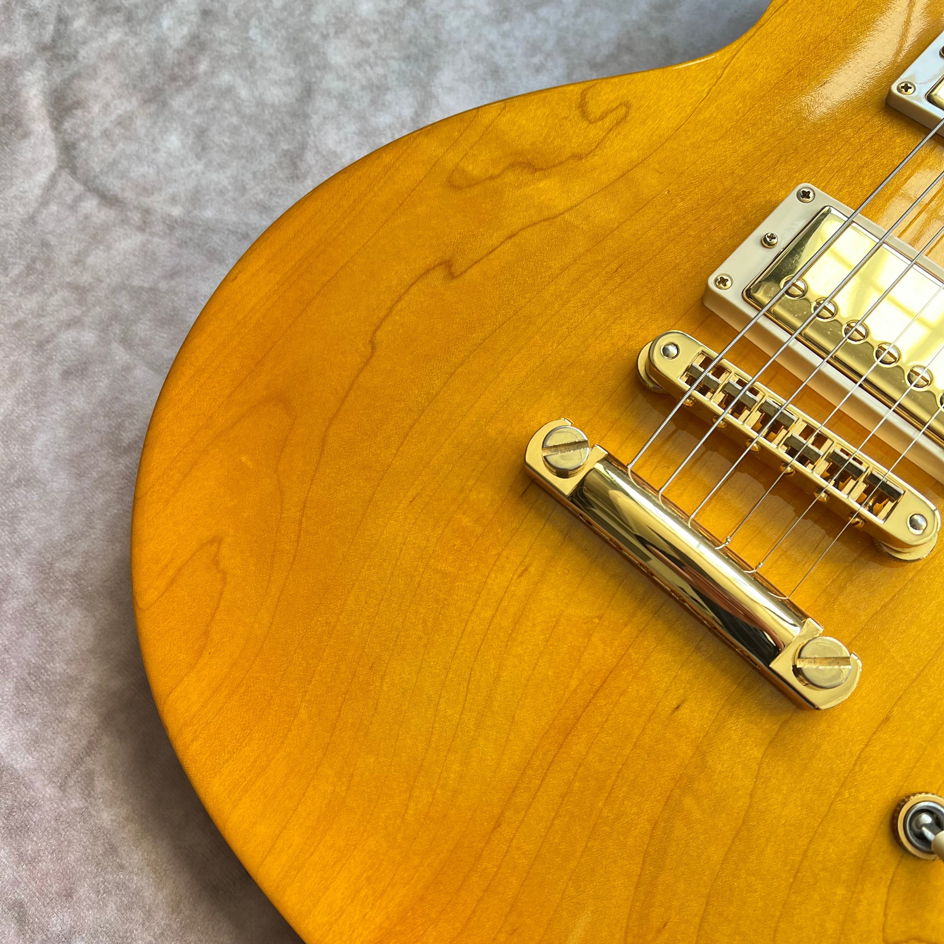 Gibson Les Paul Double Cutaway Lite 1999 - Trans Amber | Tone Wolf