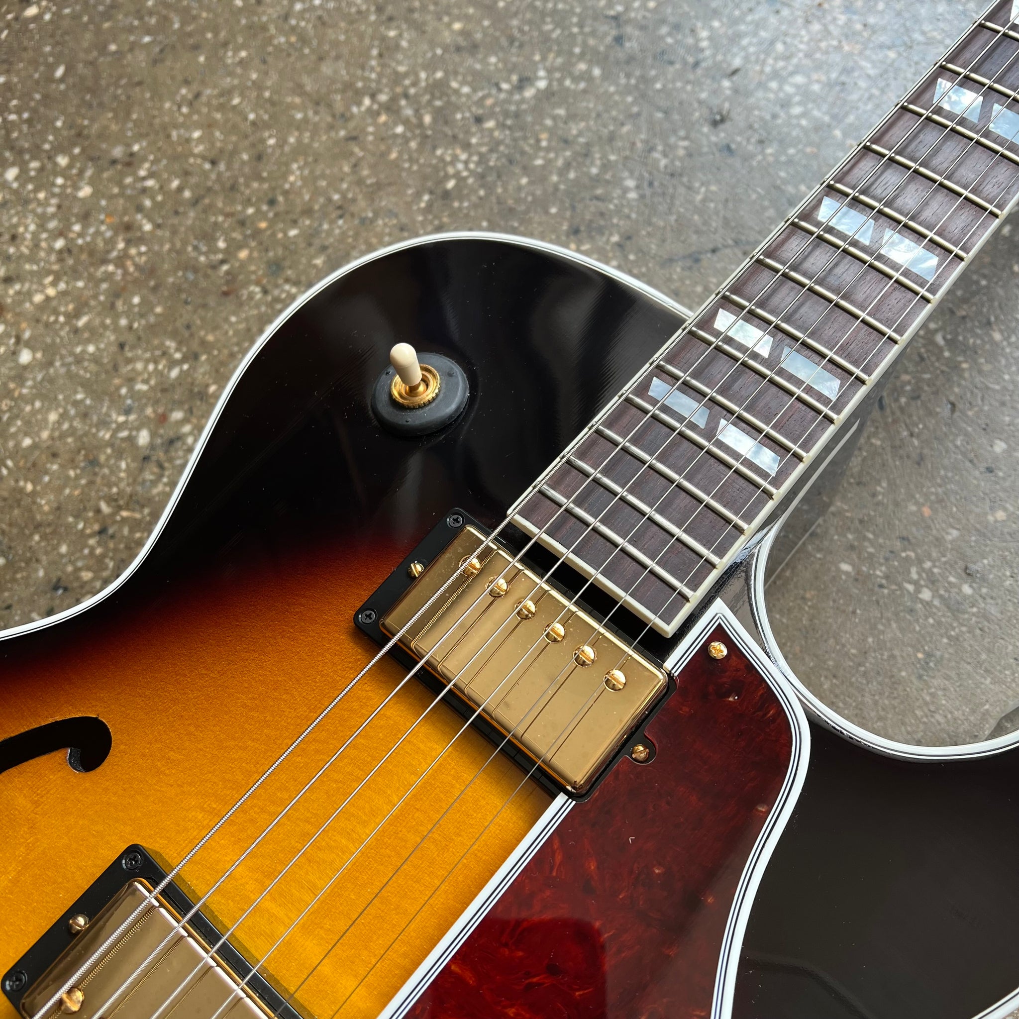 Gibson Custom Shop L-4CES Mahogany Custom Crimson 2021 - Vintage Sunbu ...