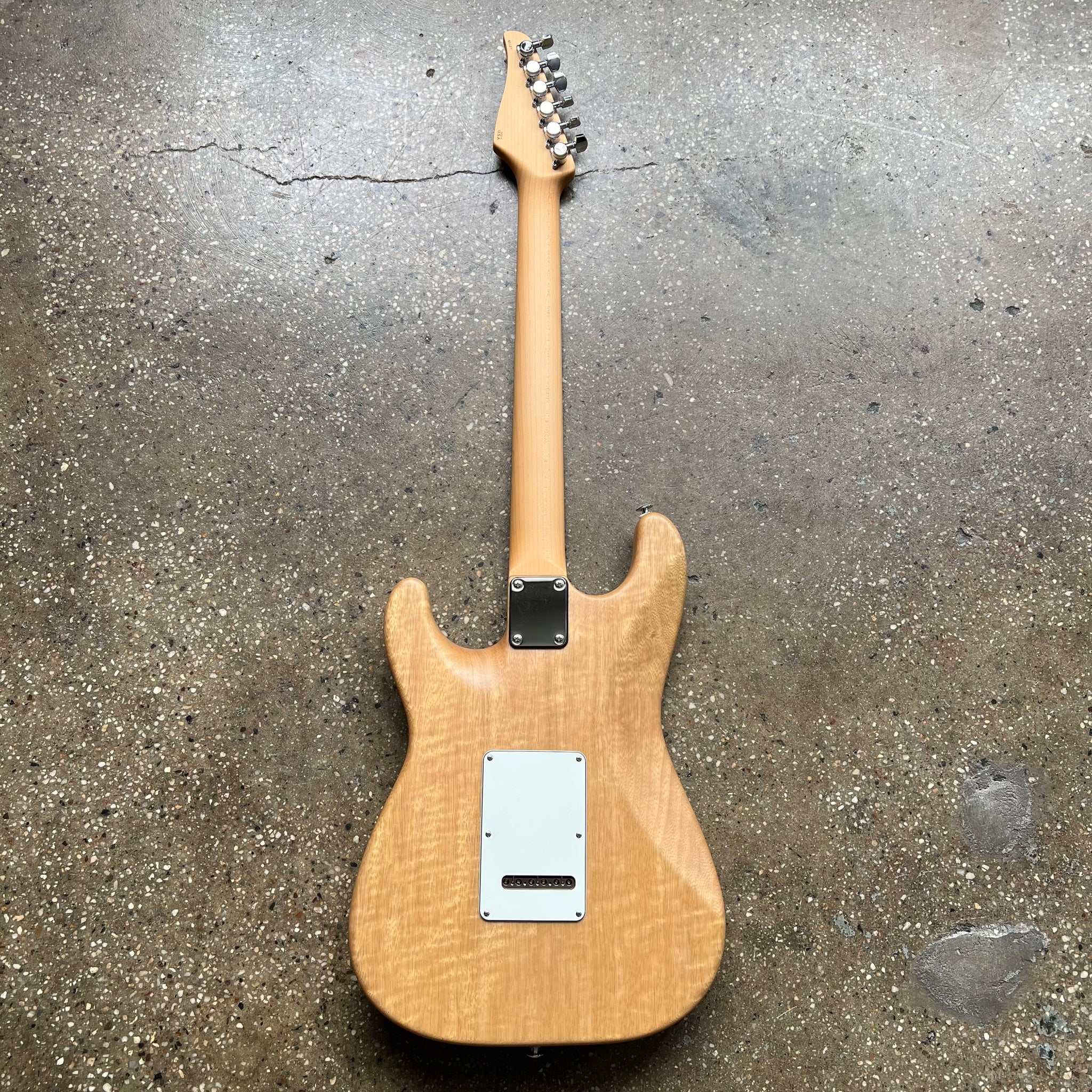 Suhr Classic S White Limba 2021 - Satin Natural | Tone Wolf