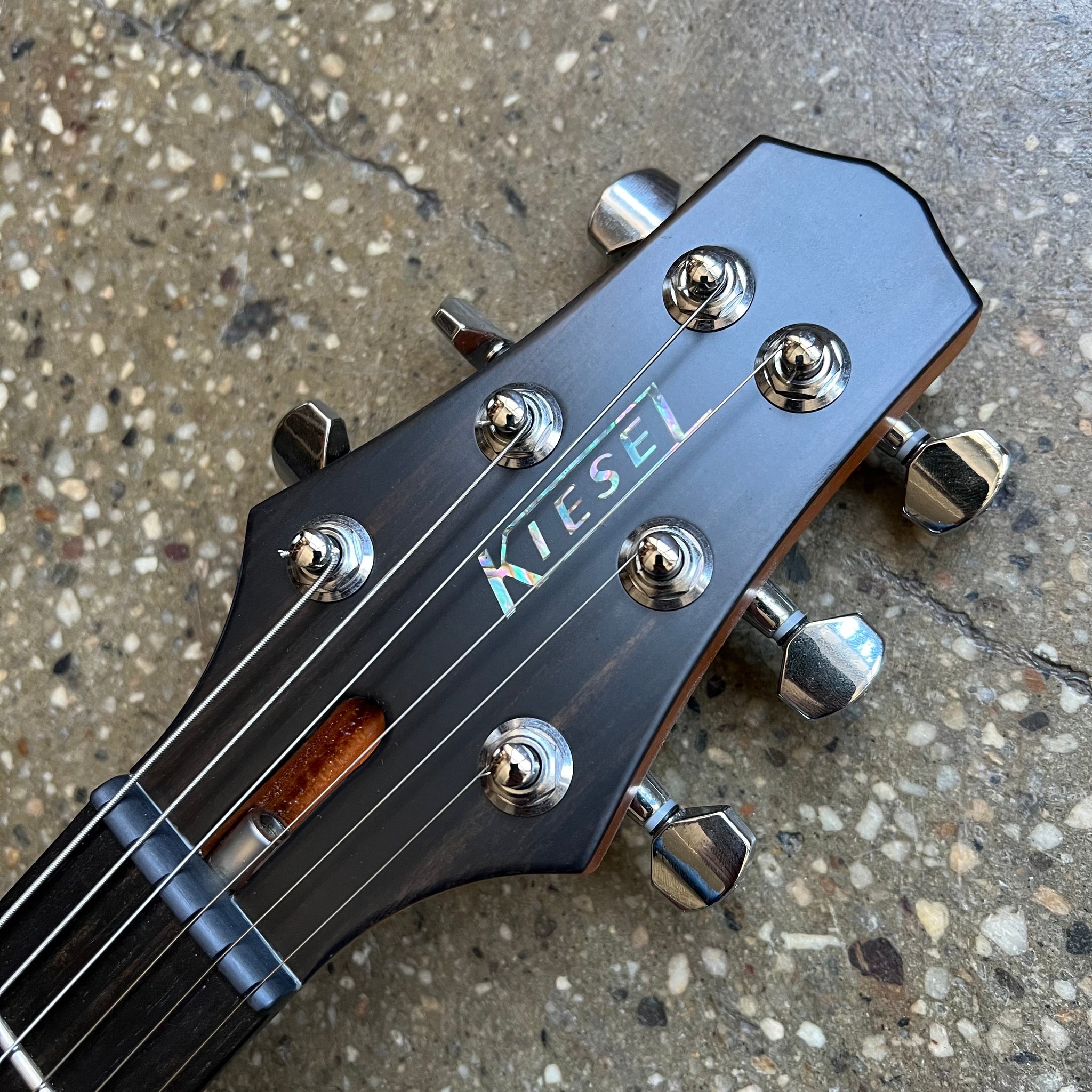 Kiesel SH550 Custom Semi-Hollow 2022 - Translucent White California Bu ...