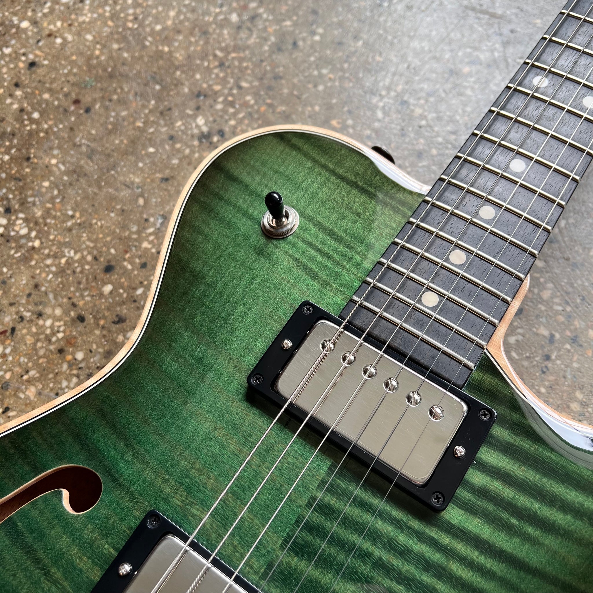 Knaggs Chena T1 2022 - Dark Green Burst | Tone Wolf