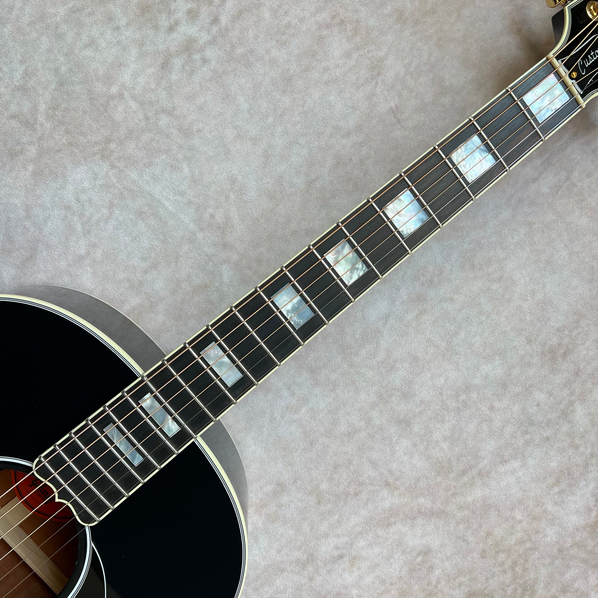 Gibson Custom Shop J-45 Custom 2024 - Ebony | Tone Wolf