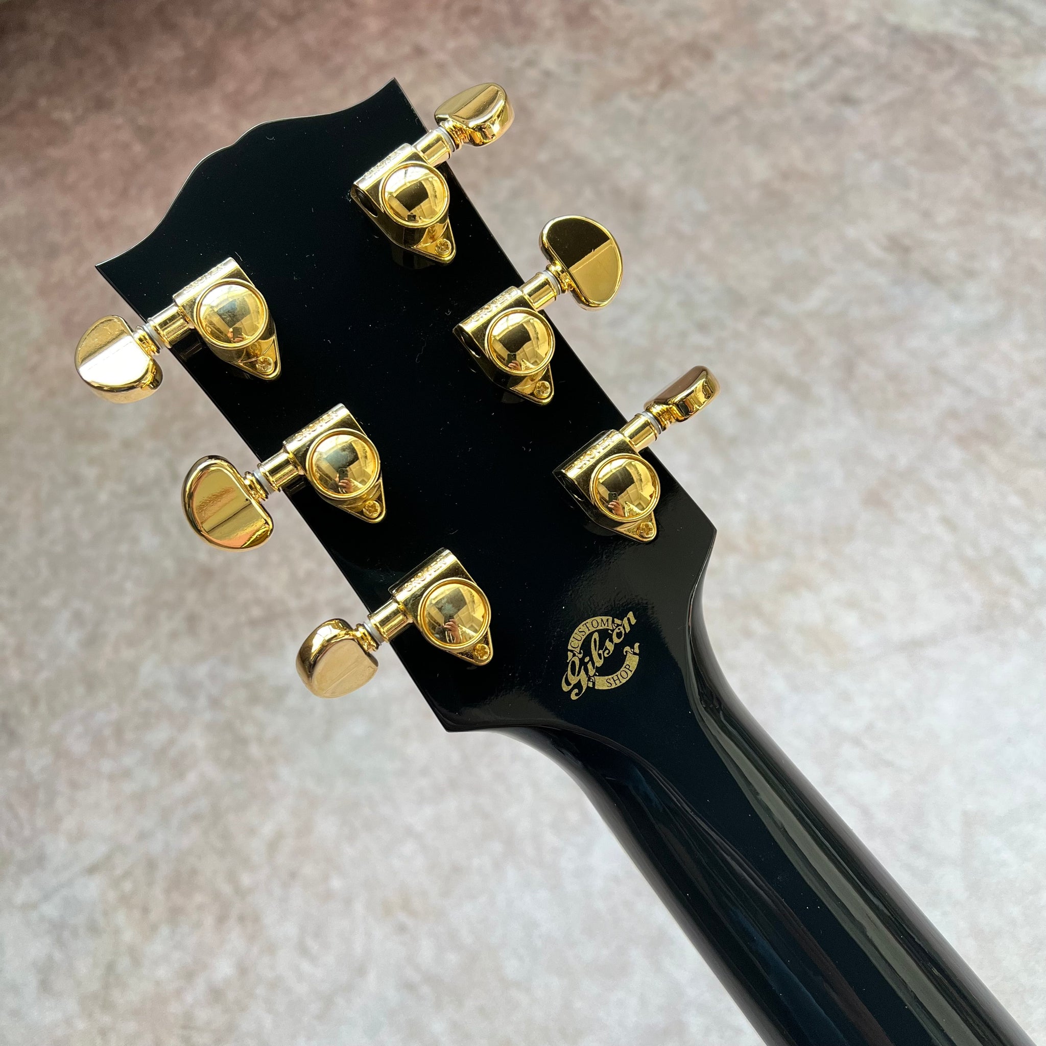 Gibson Custom Shop J-45 Custom 2024 - Ebony | Tone Wolf