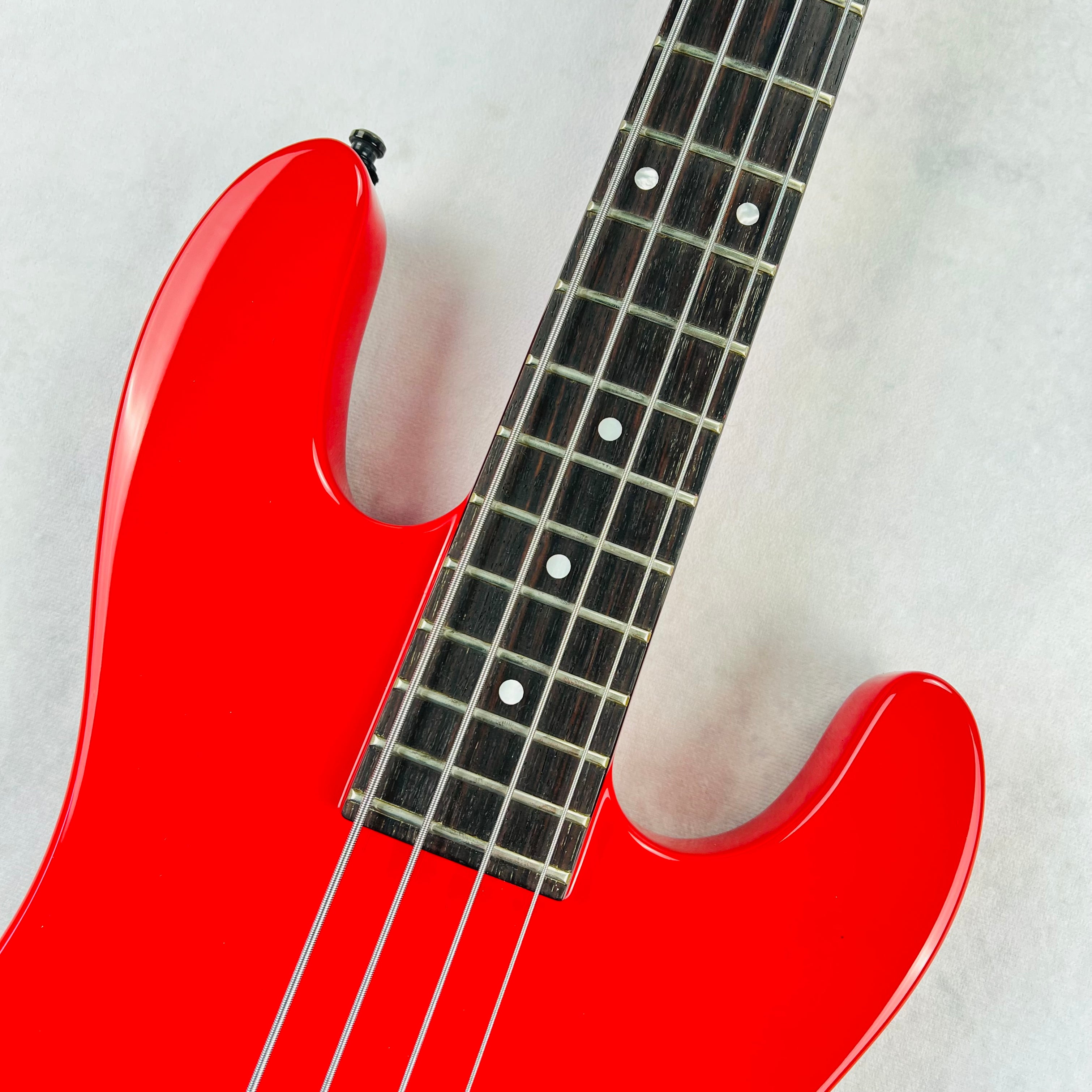 Charvel Jackson Model 3B Neck Through Bass Guitar 1986 - Red | Tone Wolf