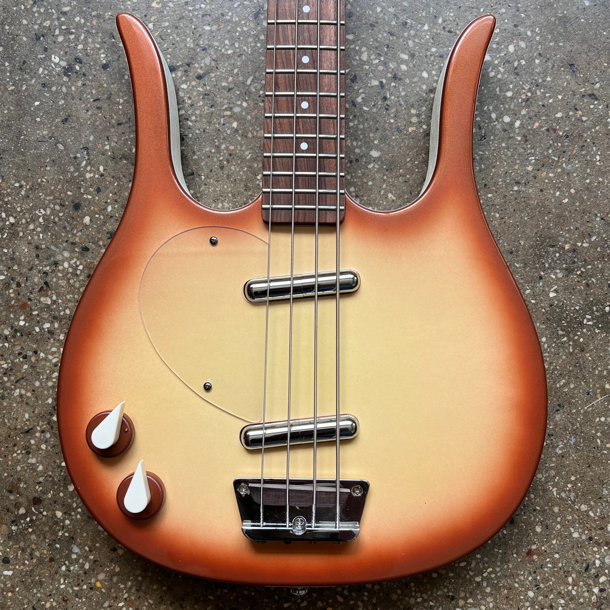 Danelectro Left Handed Longhorn Bass - Copperburst | Tone Wolf