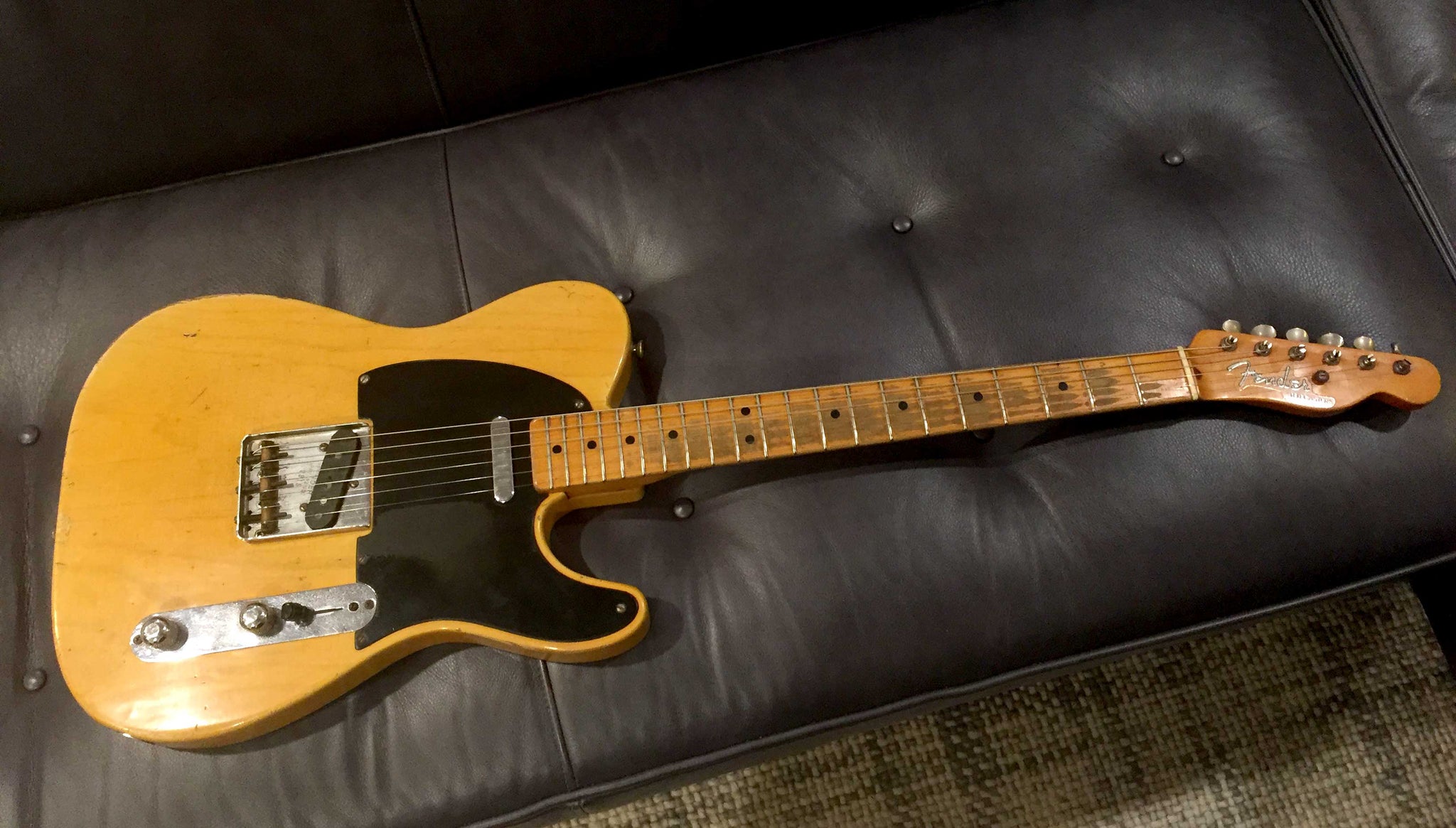 Fender Telecaster 1952 Butterscotch Blonde Blackguard | Tone Wolf