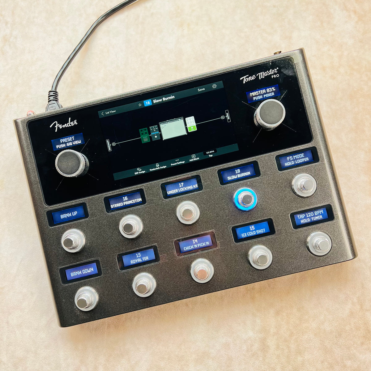 Fender Tone Master Pro Multi-Effects Unit w/ Stand - Black | Tone Wolf