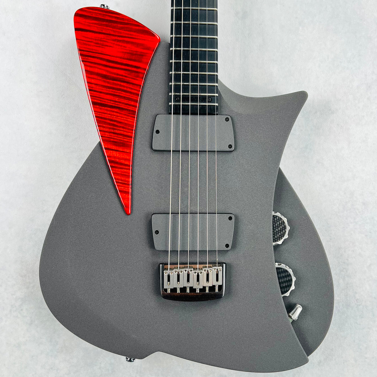 Frank Hartung Caligo 2016 - Red Tiger | Tone Wolf