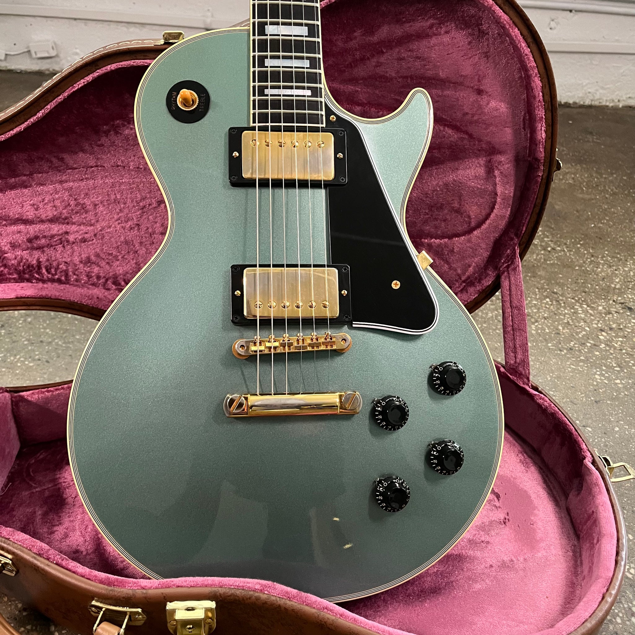 Gibson Custom Shop 1957 Les Paul Custom 2018 - Antique Pelham Blue ...