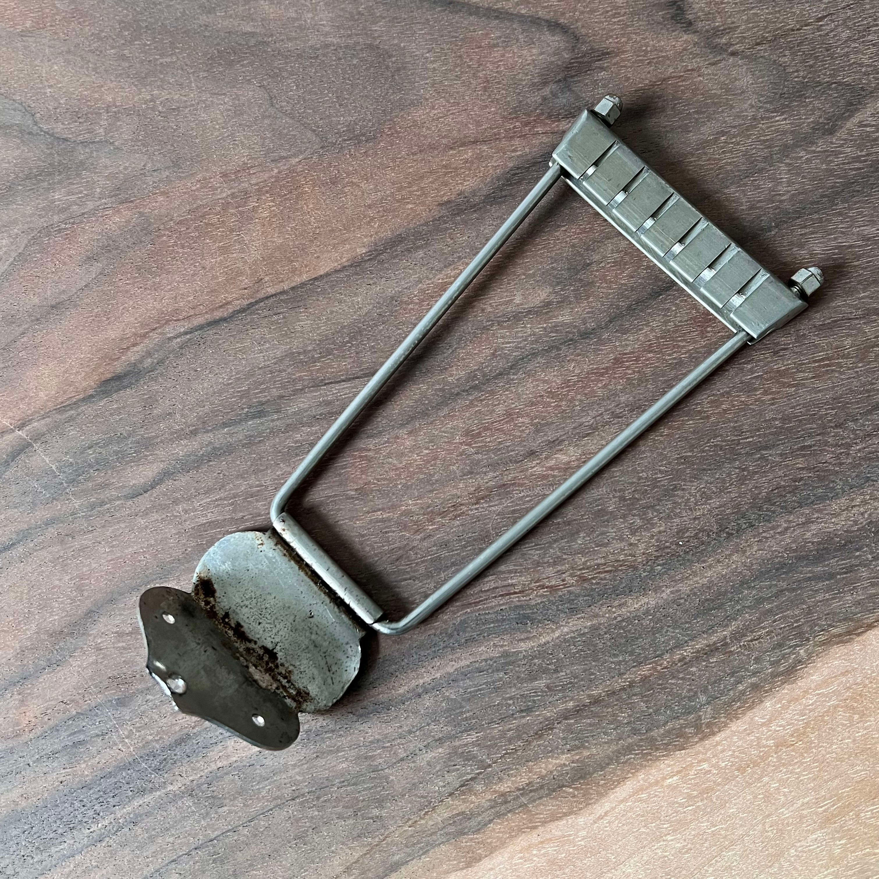 Vintage Trapeze Archtop Guitar Tailpiece 1930s - Nickel | Tone Wolf