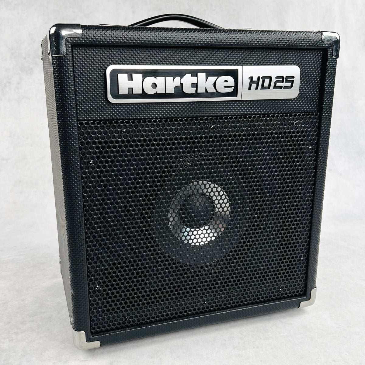 Hartke HD25 1x8" 25w Bass Combo Amp 2024 - Black | Tone Wolf