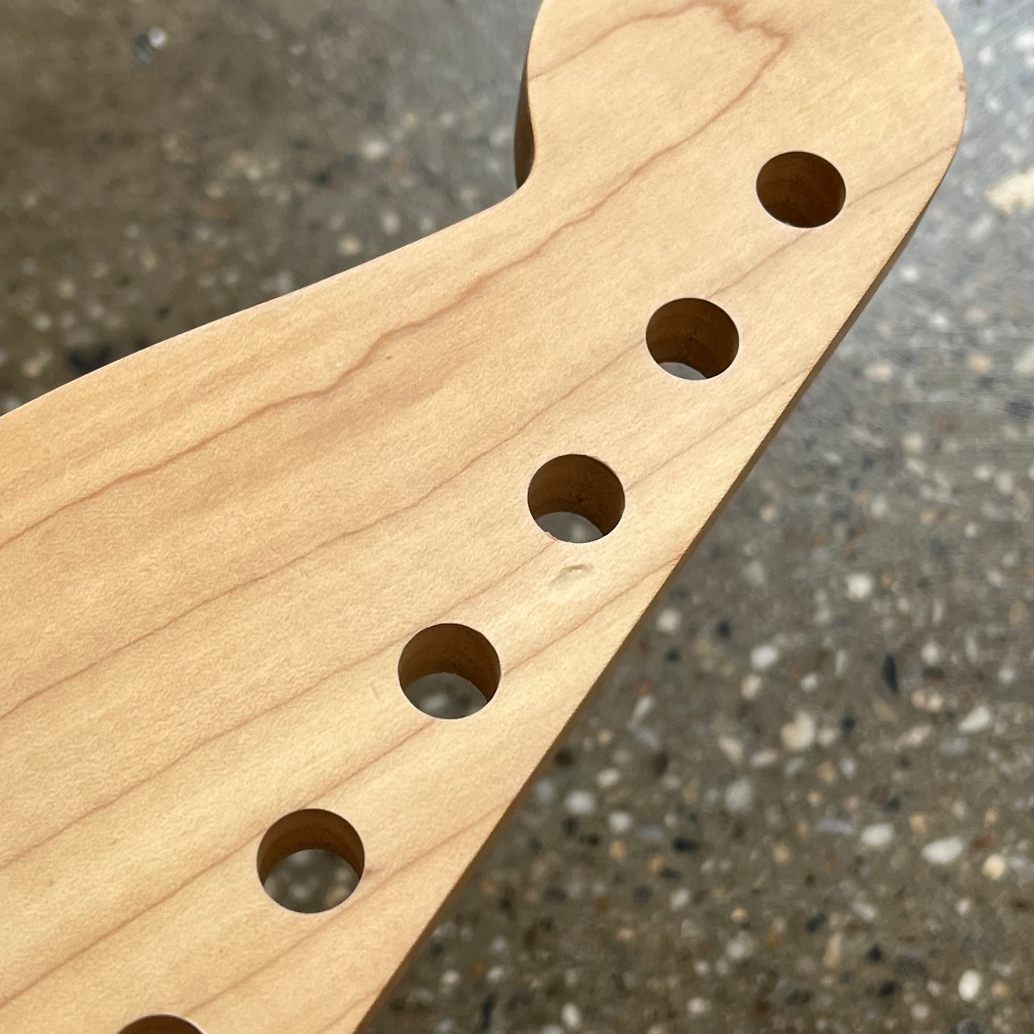 Mighty Mite Left Handed Stratocaster Neck - Natural | Tone Wolf