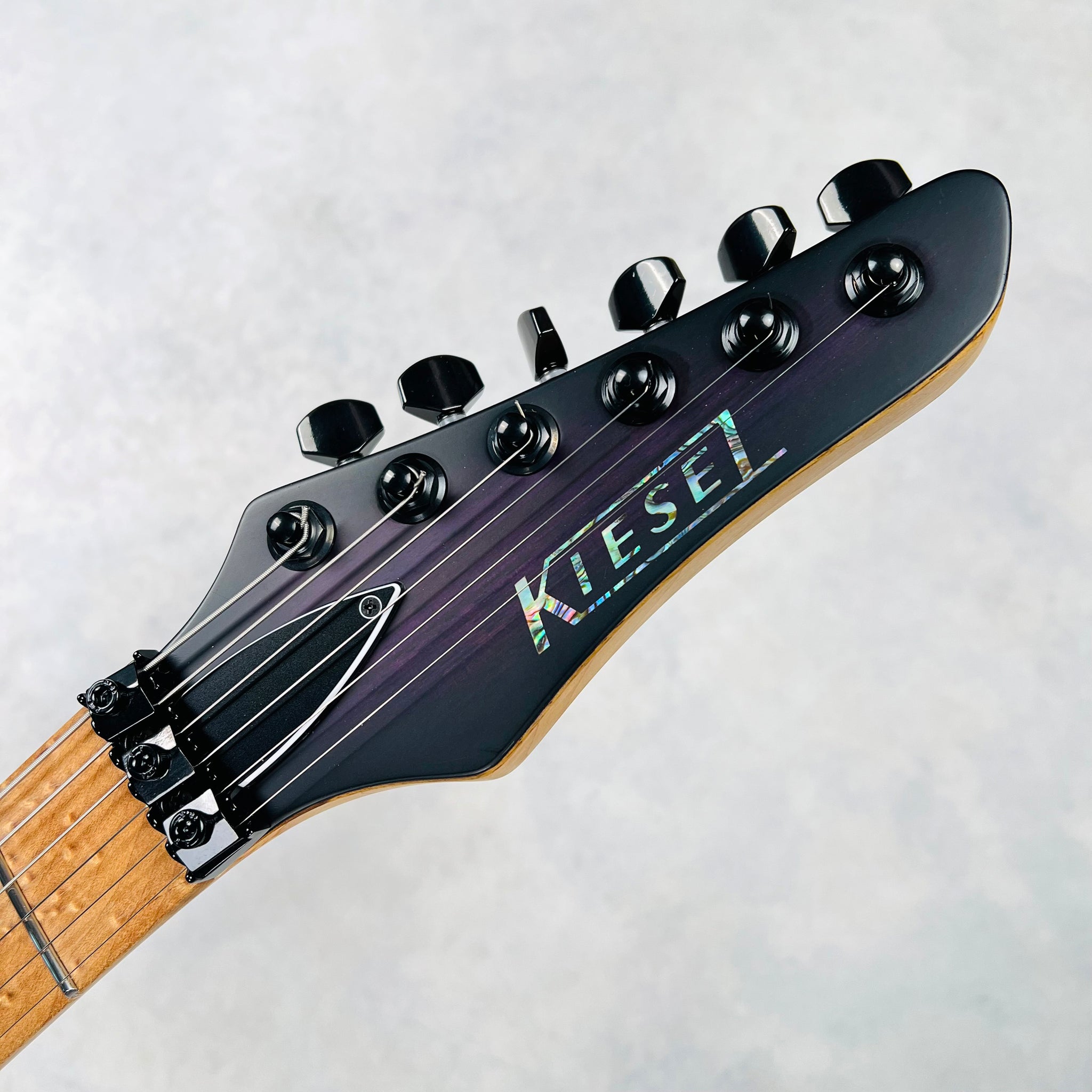 Kiesel Delos 6 with Floyd Rose 2024 - Trans Purple Black Burst Satin ...