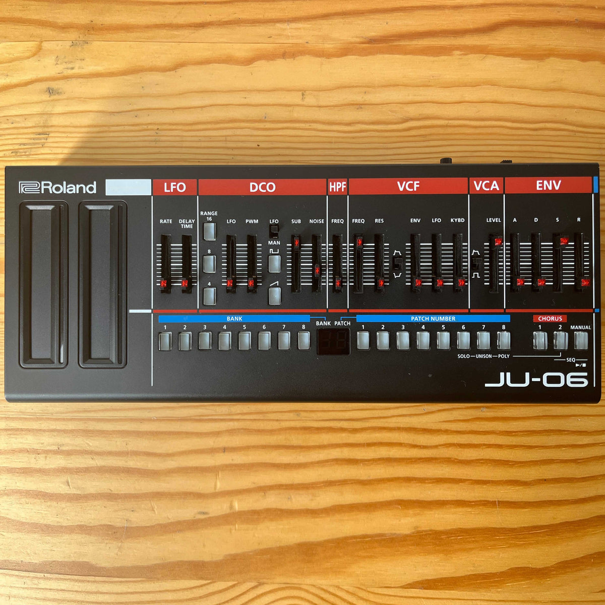 Roland JU-06 Boutique Series Digital Synthesizer Sound Module 2015 - P ... Roland JU-06 Boutique Series Digital Synthesizer Sound Module 2015 - P ...