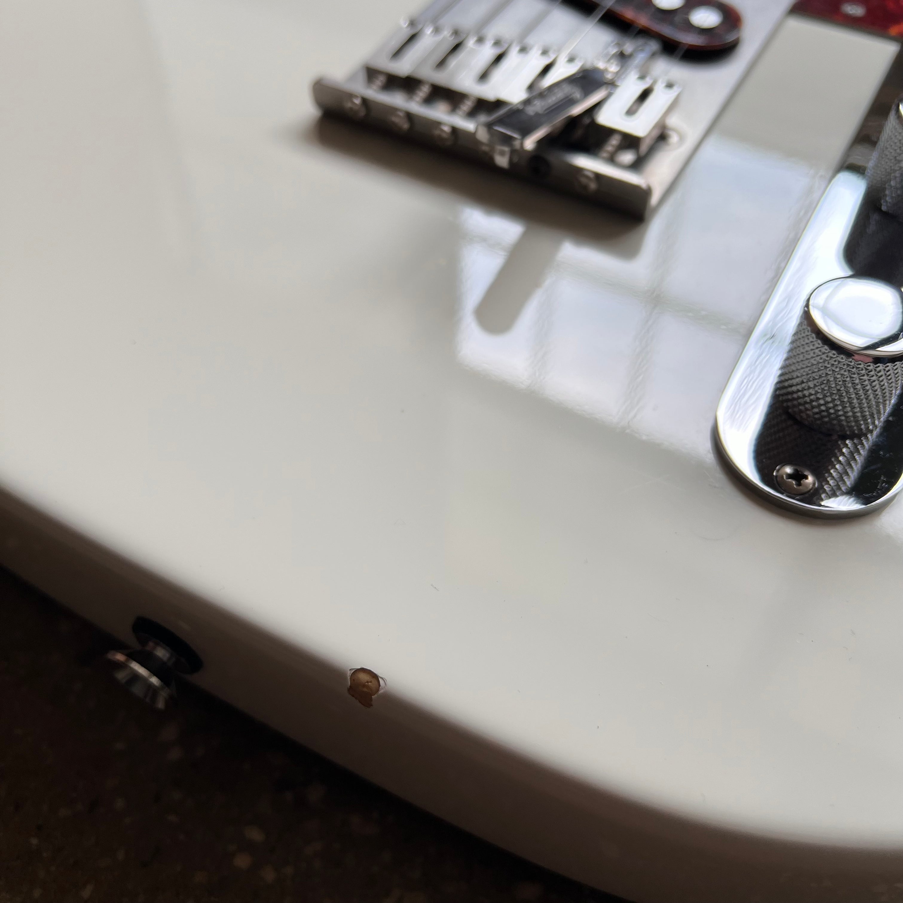 GJ2 Grover Jackson USA Hellhound 2010s - Antique White | Tone Wolf
