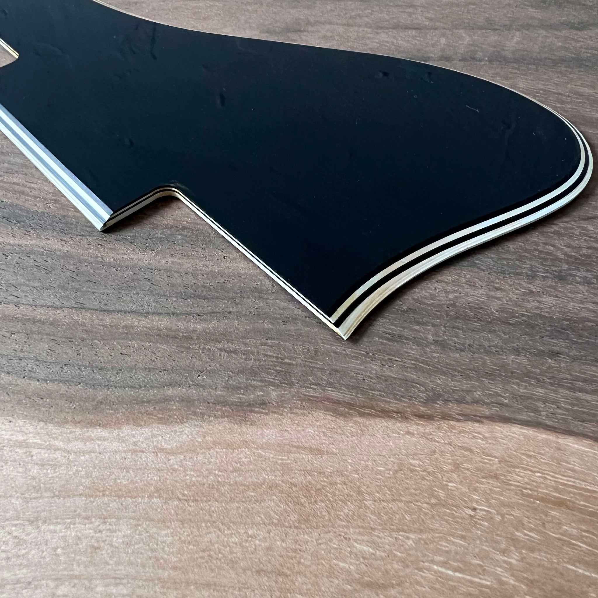 Gibson ES-335 Pickguard Aged 2020 - Black Short 60's Style | Tone Wolf