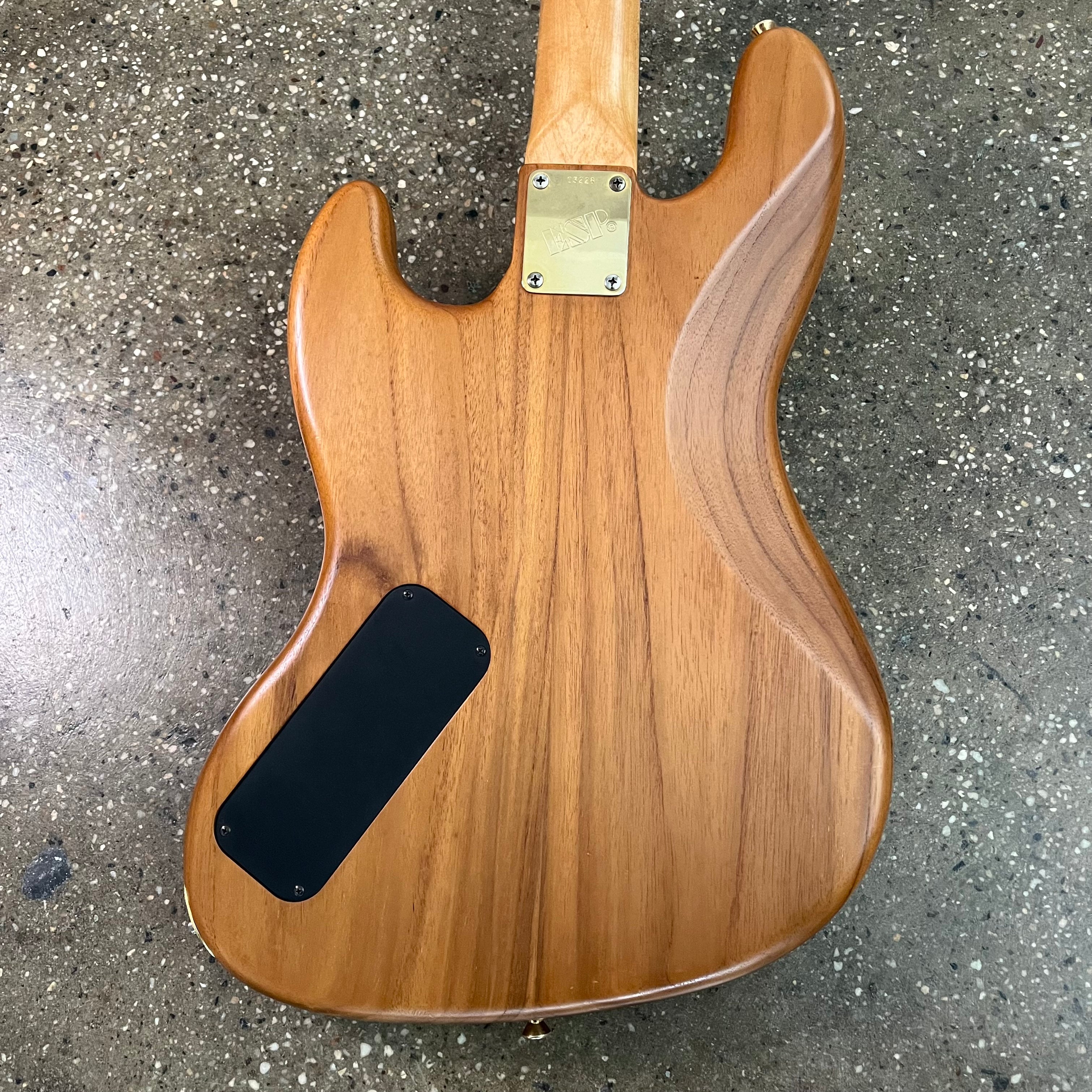 ESP Jazz Bass - Natural | Tone Wolf